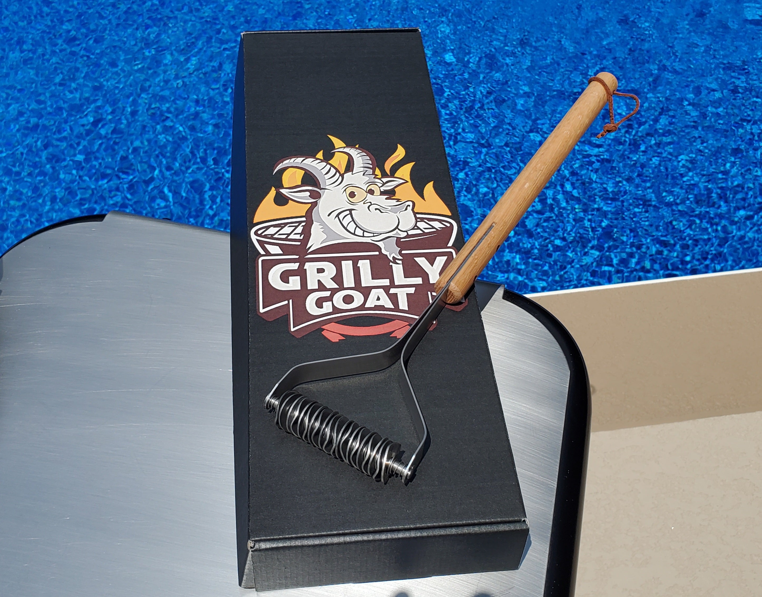 Explore Universal Grill Grate Cleaner - Grilly Goat